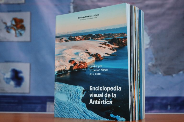 SEGUNDA EDICIÓN DE LA ENCICLOPEDIA VISUAL DE LA ANTÁRTICA - Tour Innovación SEGUNDA EDICIÓN DE LA ENCICLOPEDIA VISUAL DE LA ANTÁRTICA - Tour Innovación