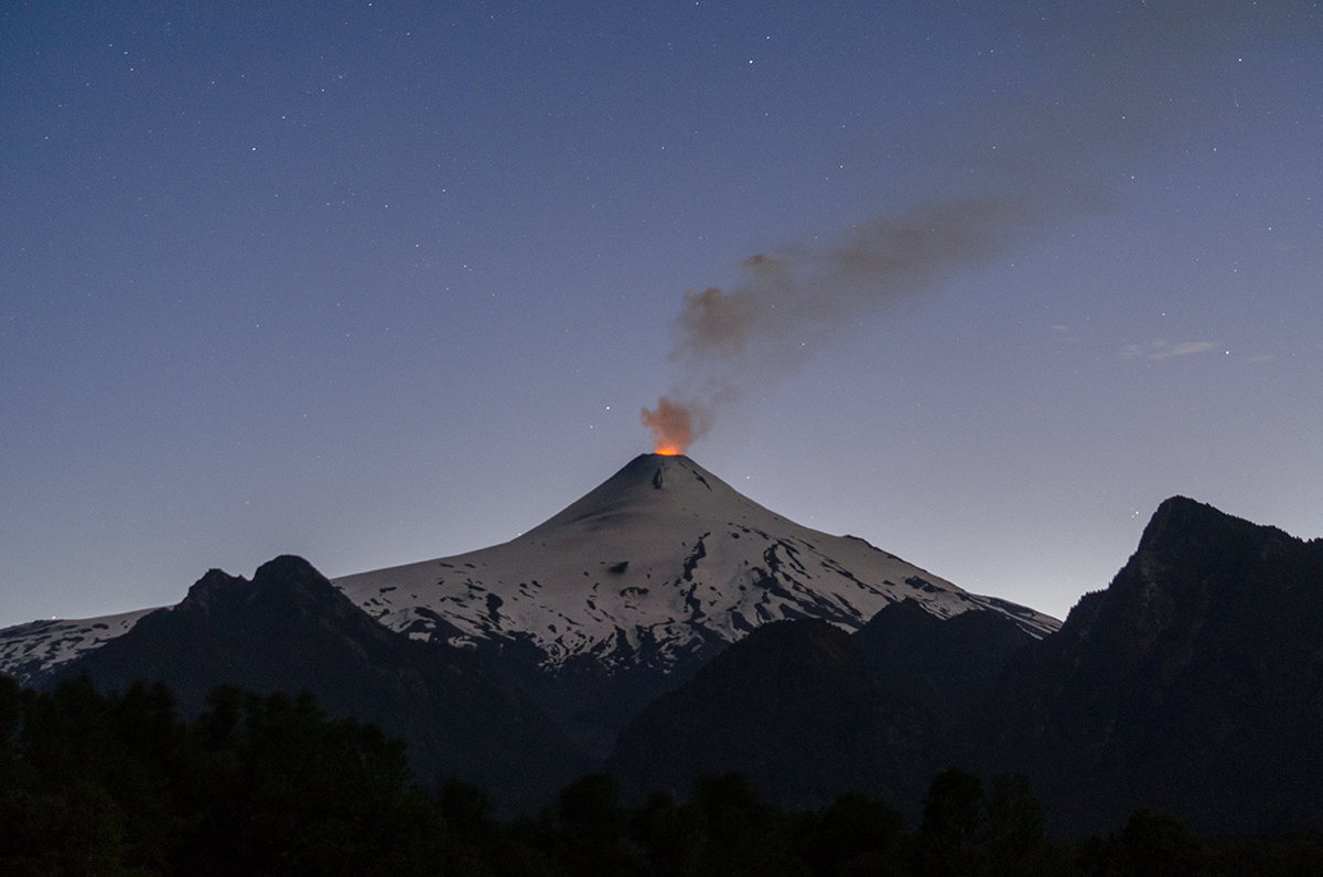EL VOLCÁN CHILENO CON EL MAYOR RIESGO ERUPTIVO - Tour Innovación