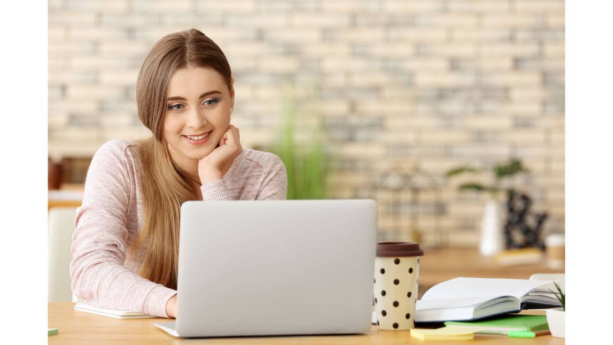 "CODING FOR GIRLS" DE PHARU ANALYTICS - Tour Innovación