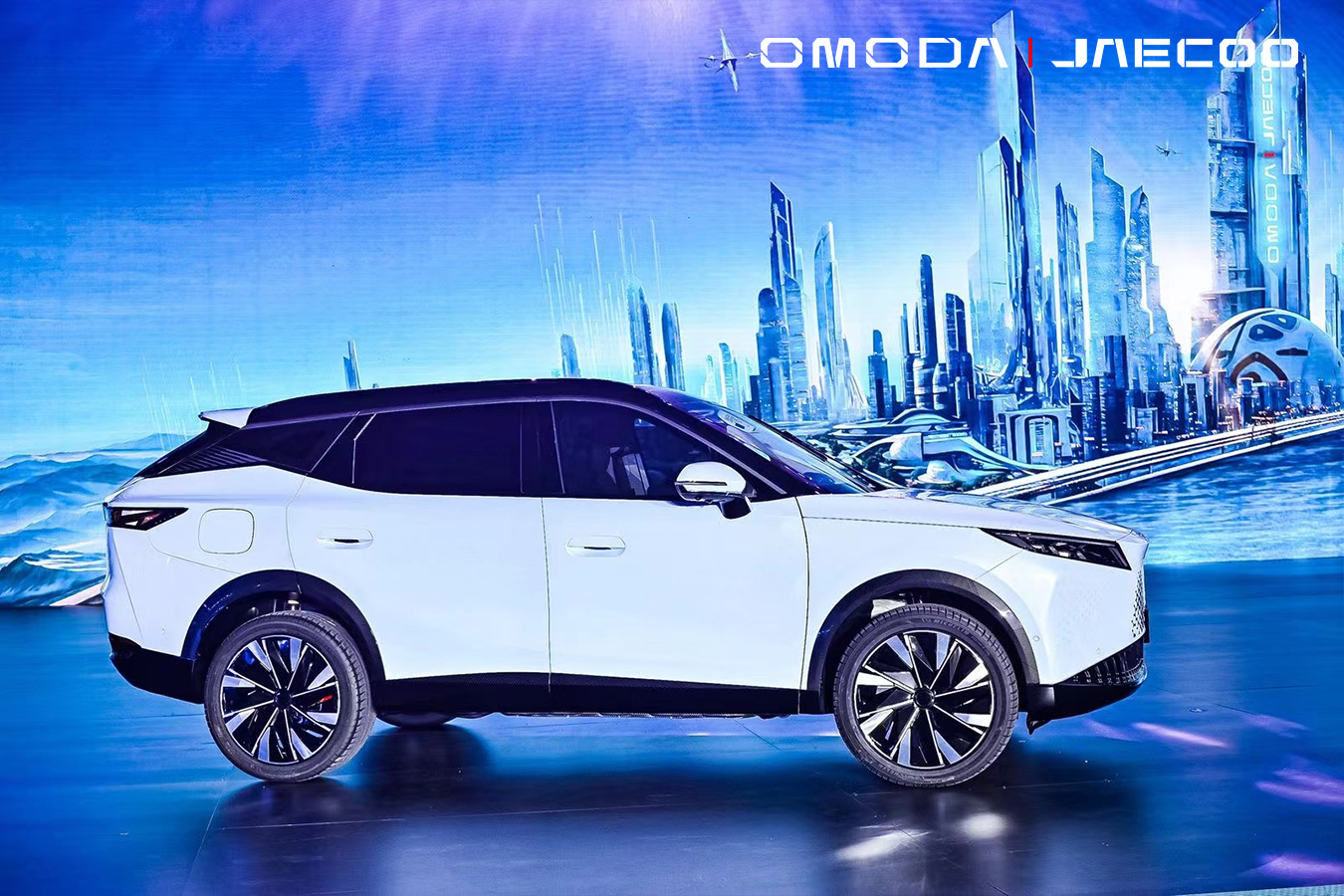 EL NUEVO OMODA 7 SE PRESENTA AL MUNDO EN VERSIÓN PHEV