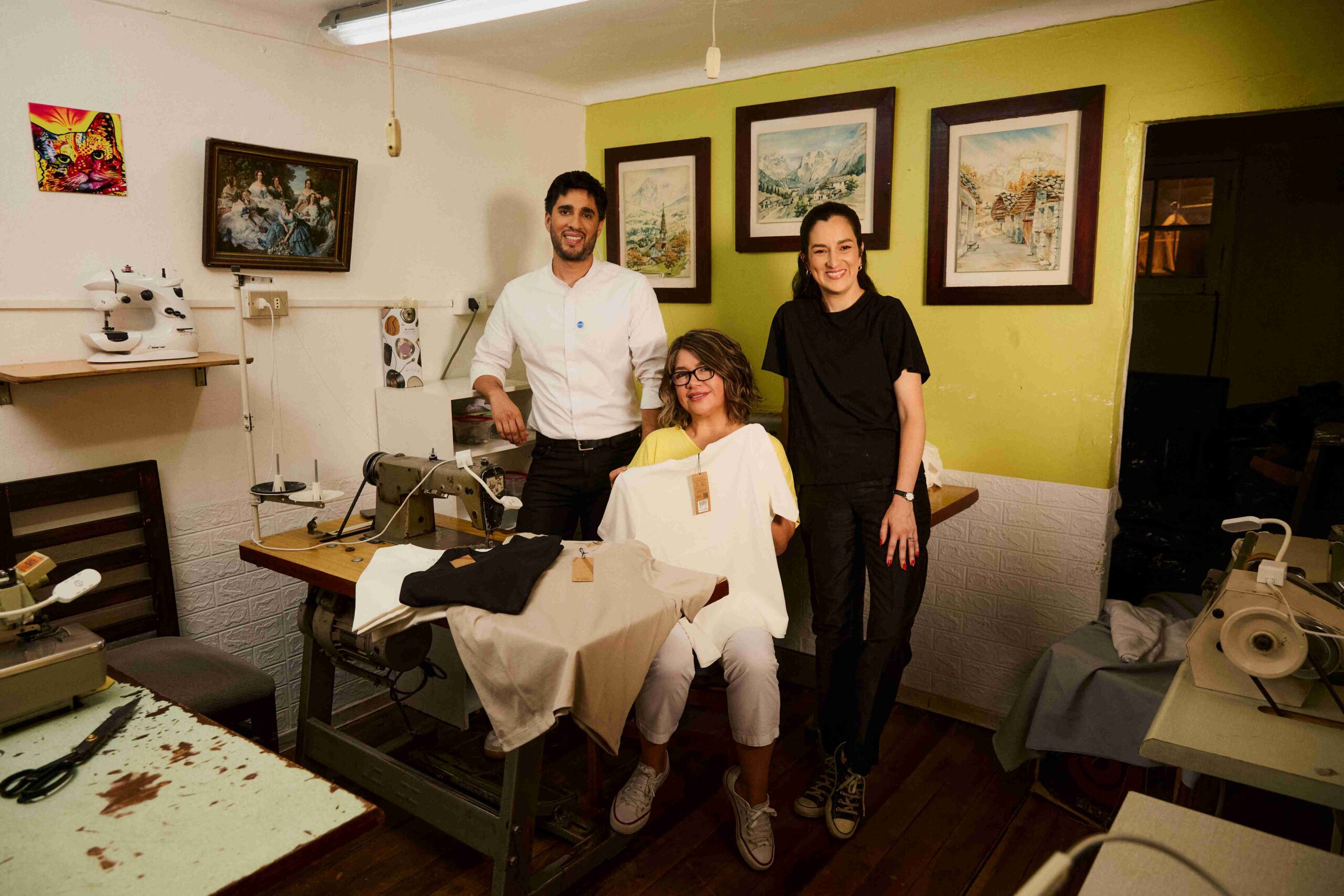 TRAZABILIDAD EN UN CLIC: PARIS LANZA COLECCIÓN DE ROPA CON ETIQUETAS ...