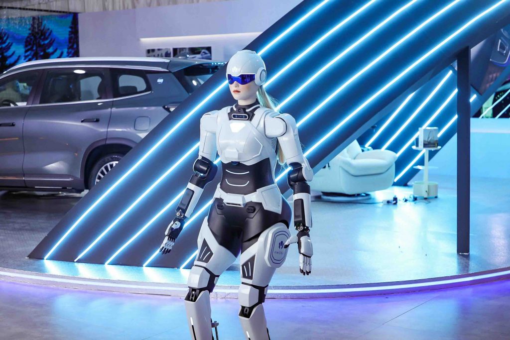 ROBOTS CHERY IAMOGA INTEGRAN DEEPSEEK PARA REVOLUCIONAR LA INTERACCIÓN ...