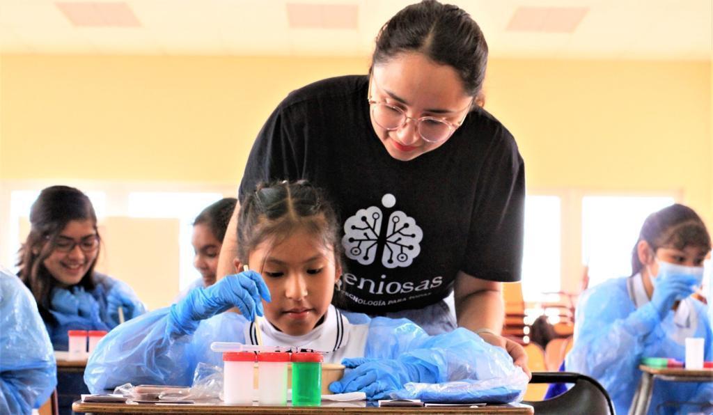 EGRESADA U. DE CHILE BUSCA TRIUNFAR EN PREMIO DE LA PRESTIGIOSA REVISTA NATURE